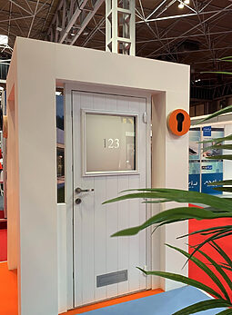 Understanding an Auto Slam Shut Door Lock l GFD Homes