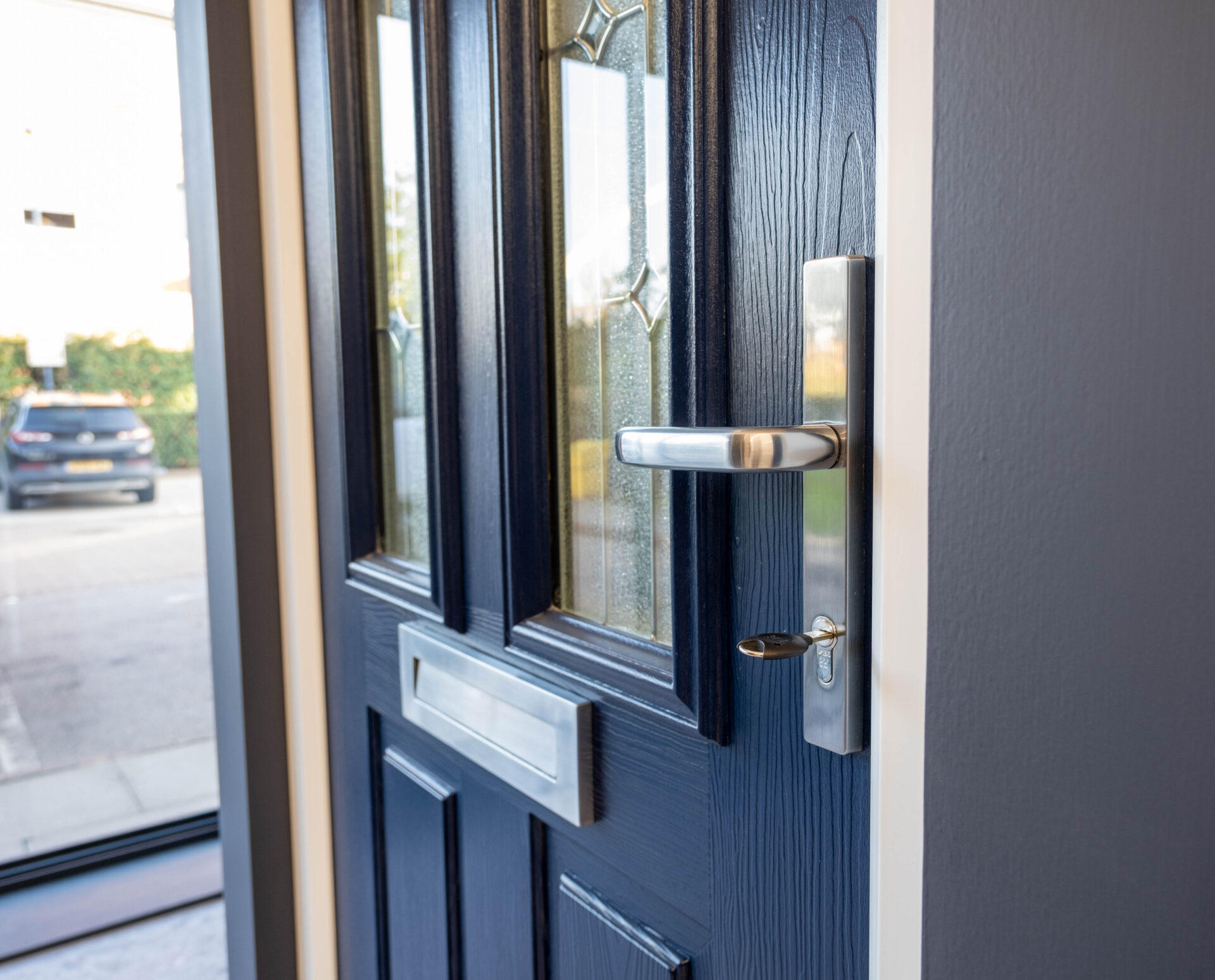 Understanding an Auto Slam Shut Door Lock l GFD Homes