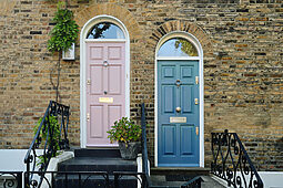 Understanding an Auto Slam Shut Door Lock l GFD Homes